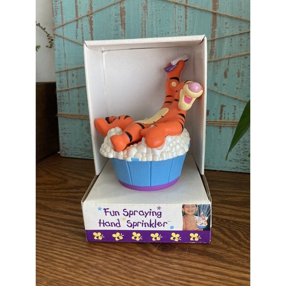 Disney | Toys | Winnie The Pooh Tigger Fun Spraying Hand Sprinkler ...